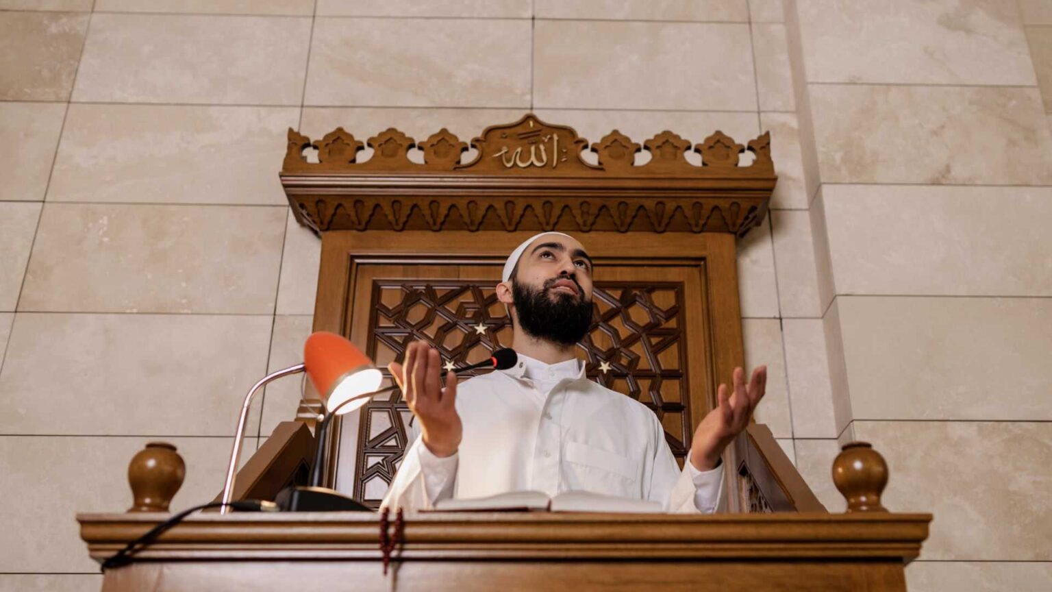 What to do on Jummah? 15 Important Sunnahs of Jummah