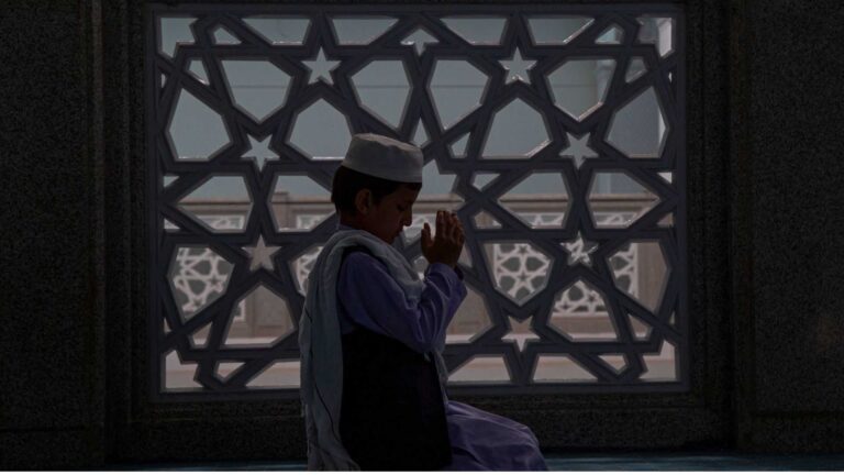 Productive Muslim daily routine: From Life of Prophet Muhammad