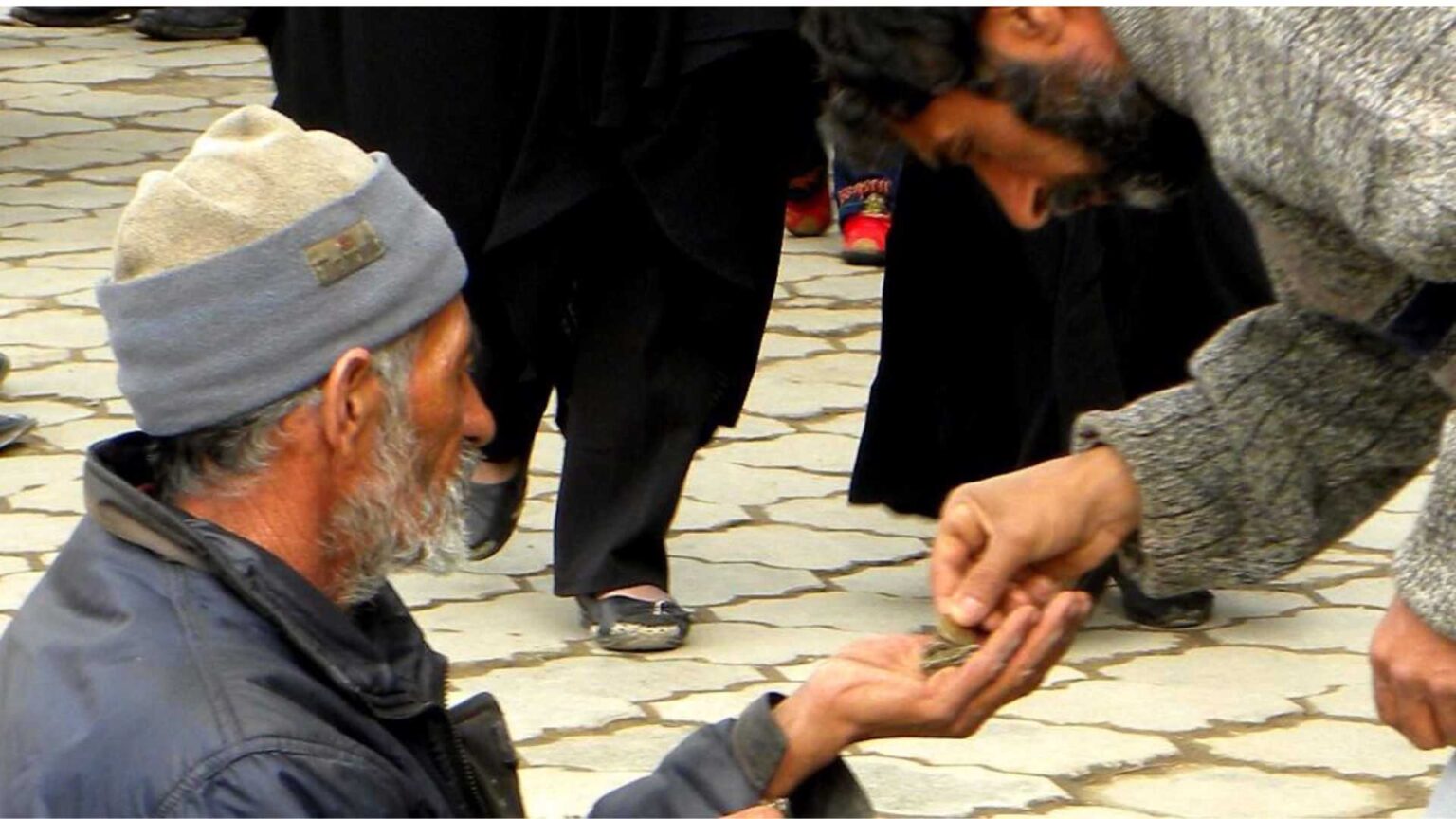 15 Ramadan Hadiths: Hadith on Ramadan Benefits, Rewards, Dua